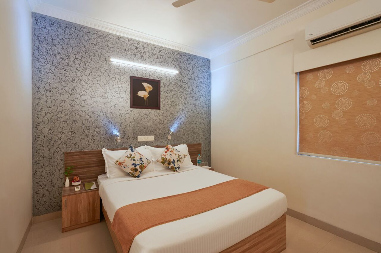 Business hotel | Downtown Business Hotel